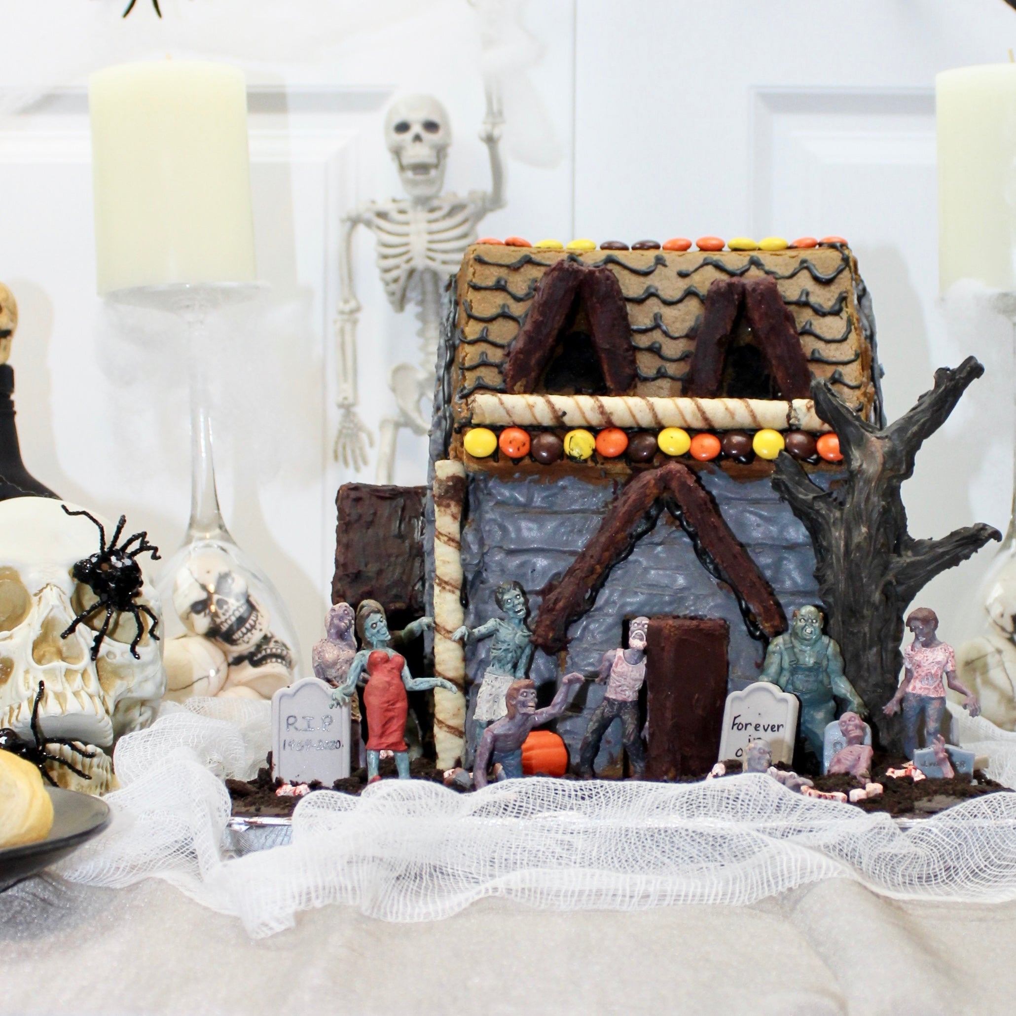 5 Fun Spooky Play Ideas to Thrill Your Kids (Not Too Scary!) | Safari Ltd®