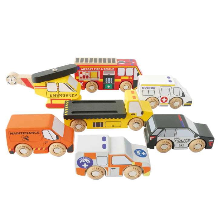 Emergency Helicopter & Rescue Cars - 7 Piece Set | Safari Ltd®