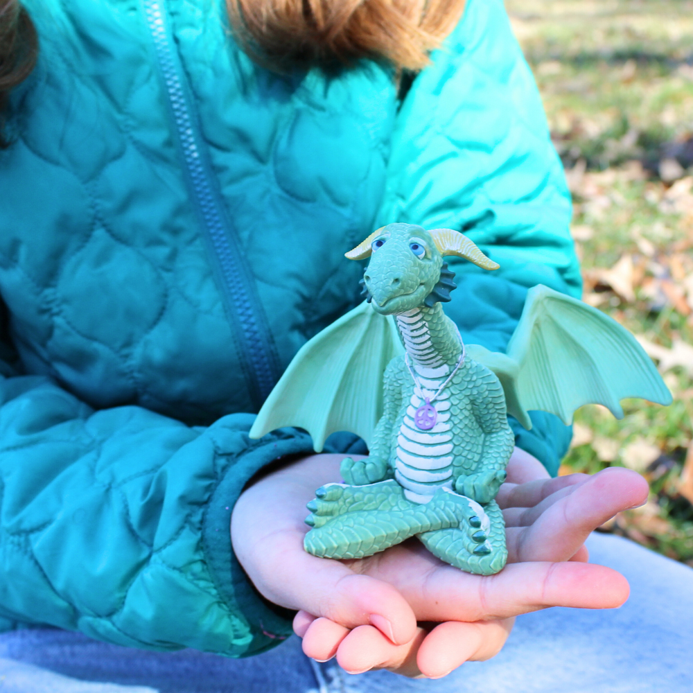 Peace Dragon Toy | Dragon Toy Figurines | Safari Ltd®