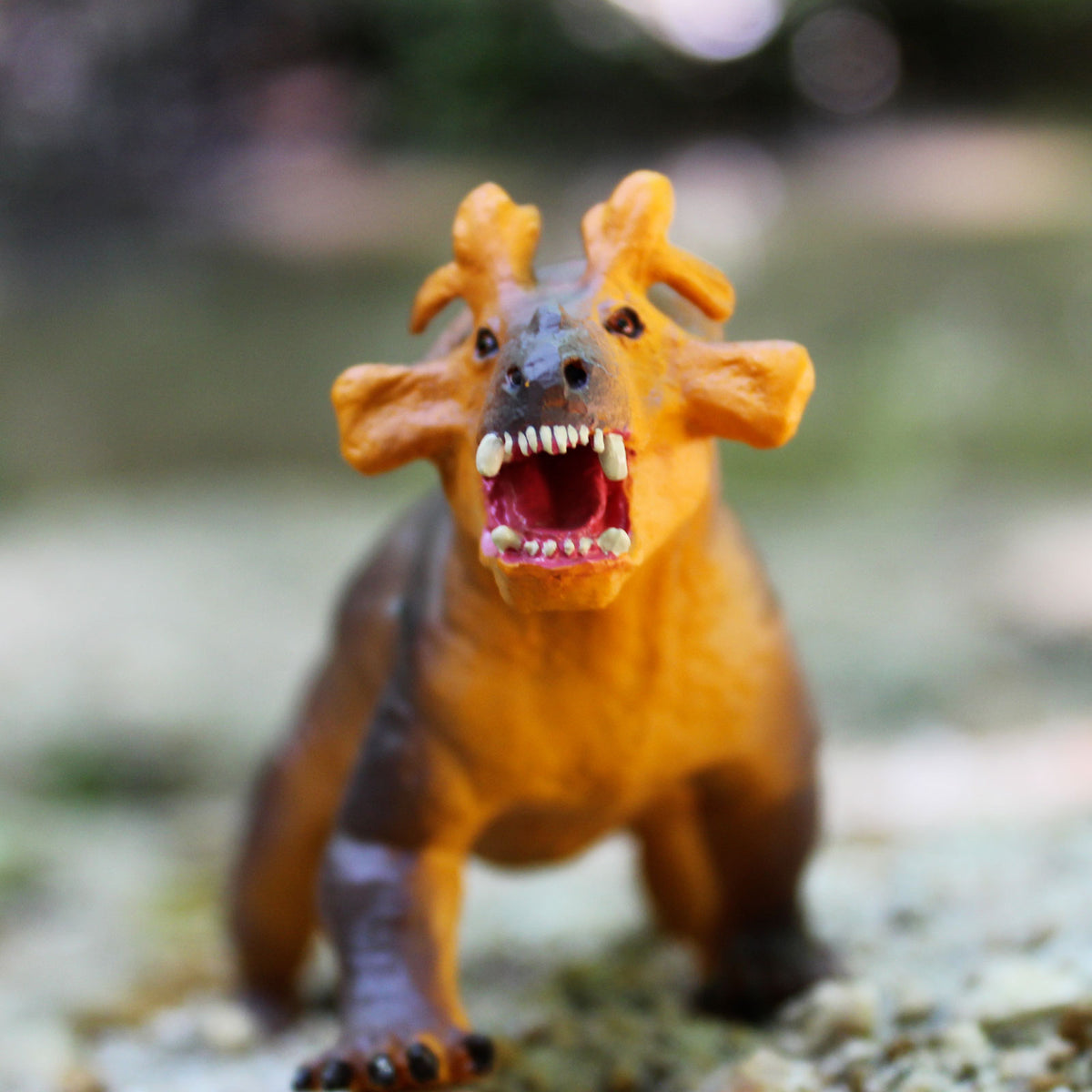 Estemmenosuchus Toy Figure – Prehistoric Animal Model | Safari Ltd ...