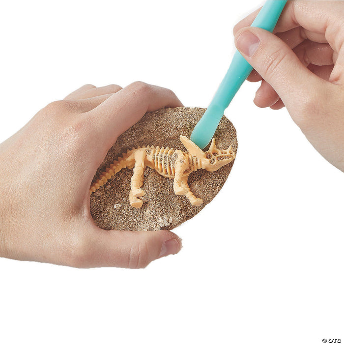 Dig It Up! Create and Dig Eggs | Safari Ltd®