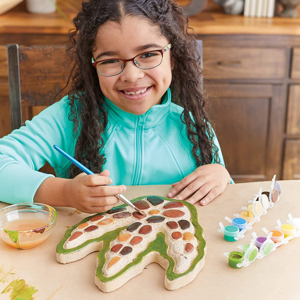 Dino Footprint Stepping Stone Craft Kit | Safari Ltd®