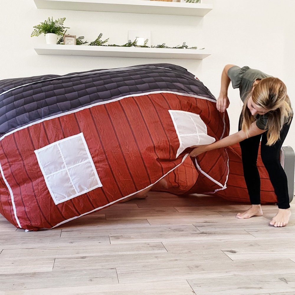 Red Farmer's Barn Fort | Safari Ltd®