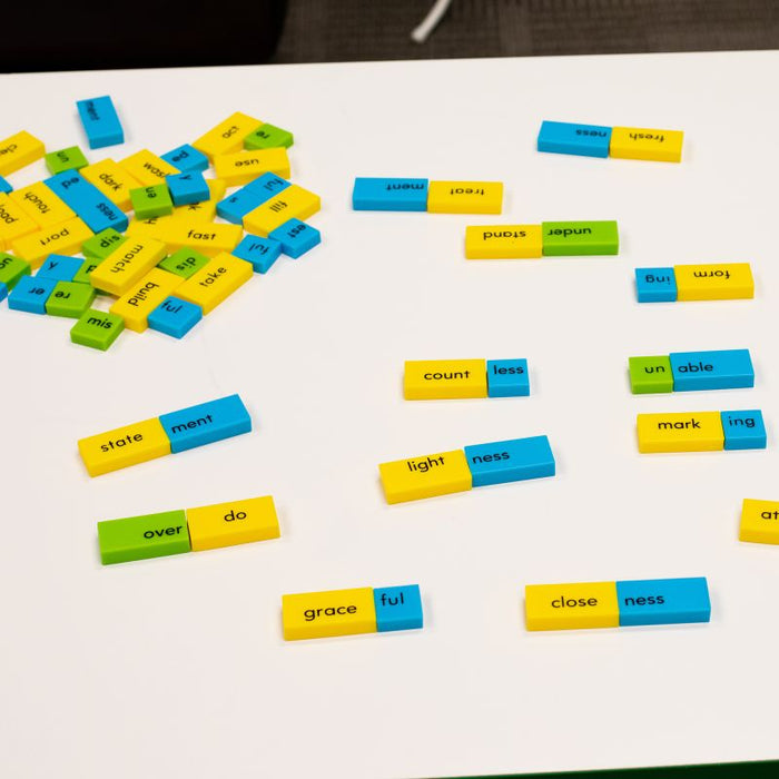 Word Building Dominoes | Safari Ltd®